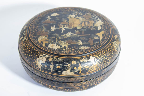 Large Chinese Export Round Black Lacquered Gilt Painted Covered Box 19 ...