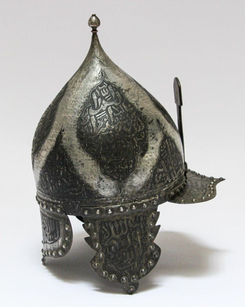 Islamic Indo Persian Kulah Khud Helmet with Arabic Inscription - E-mosaik